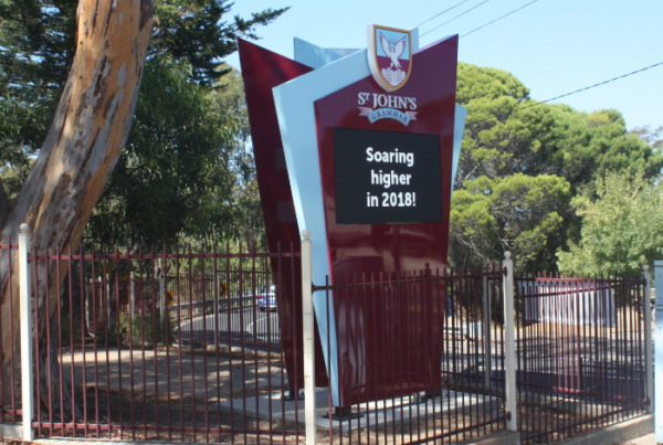 Pylon Signage Can Help Your Business Go To The Next Level - Aria Digital